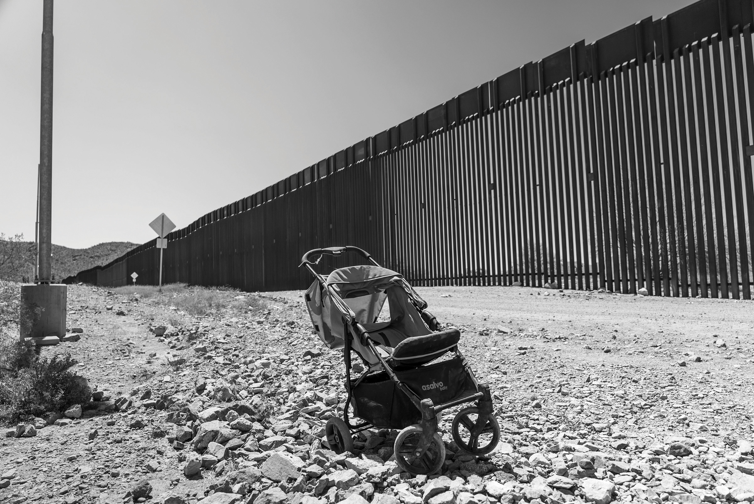 A border need not be a wall - High Country News